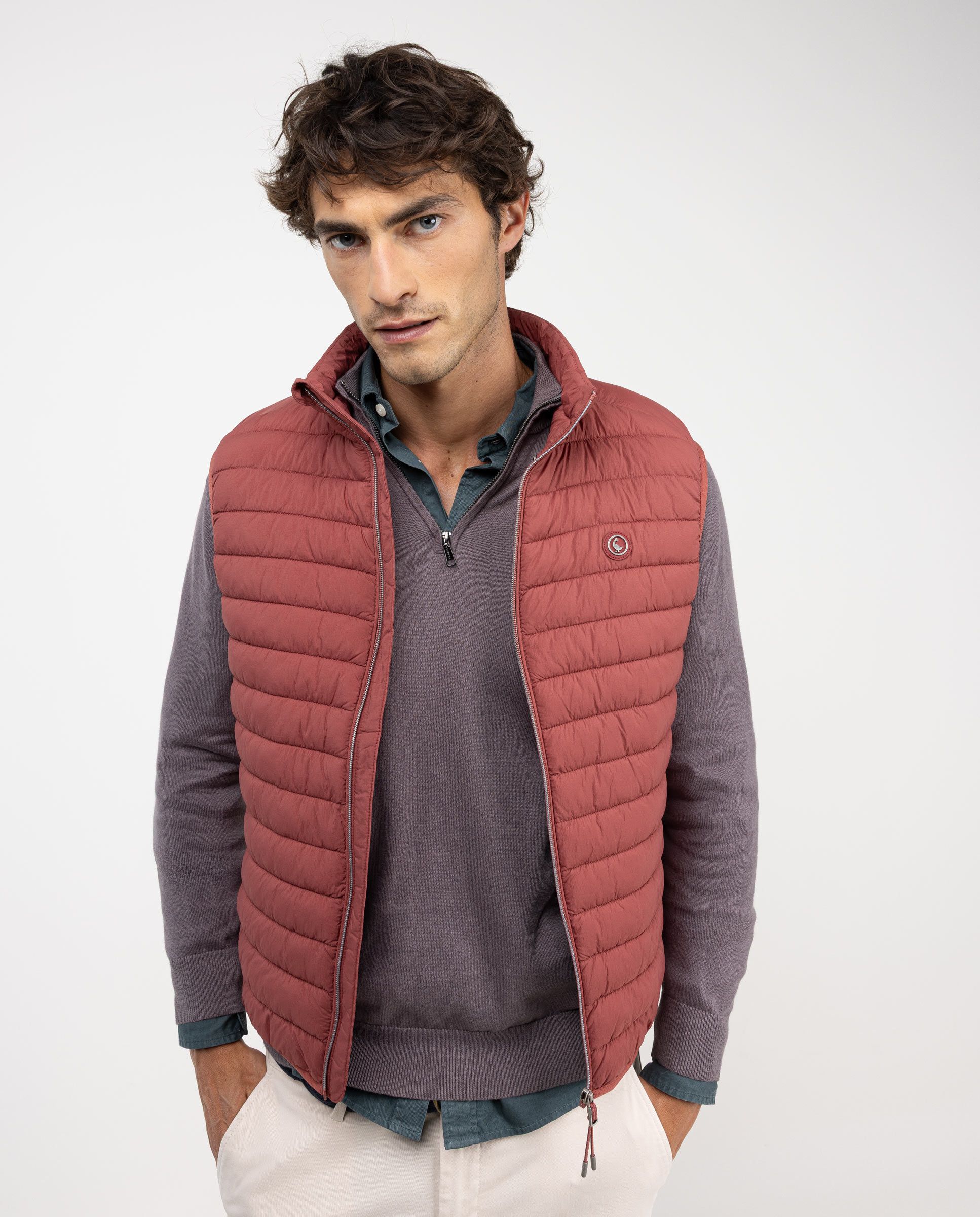 El Ganso® Basic Quilted Red Vest